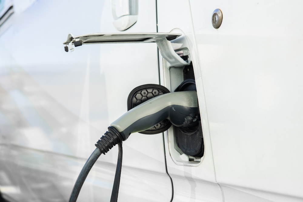 Plug in Van Grant Extended